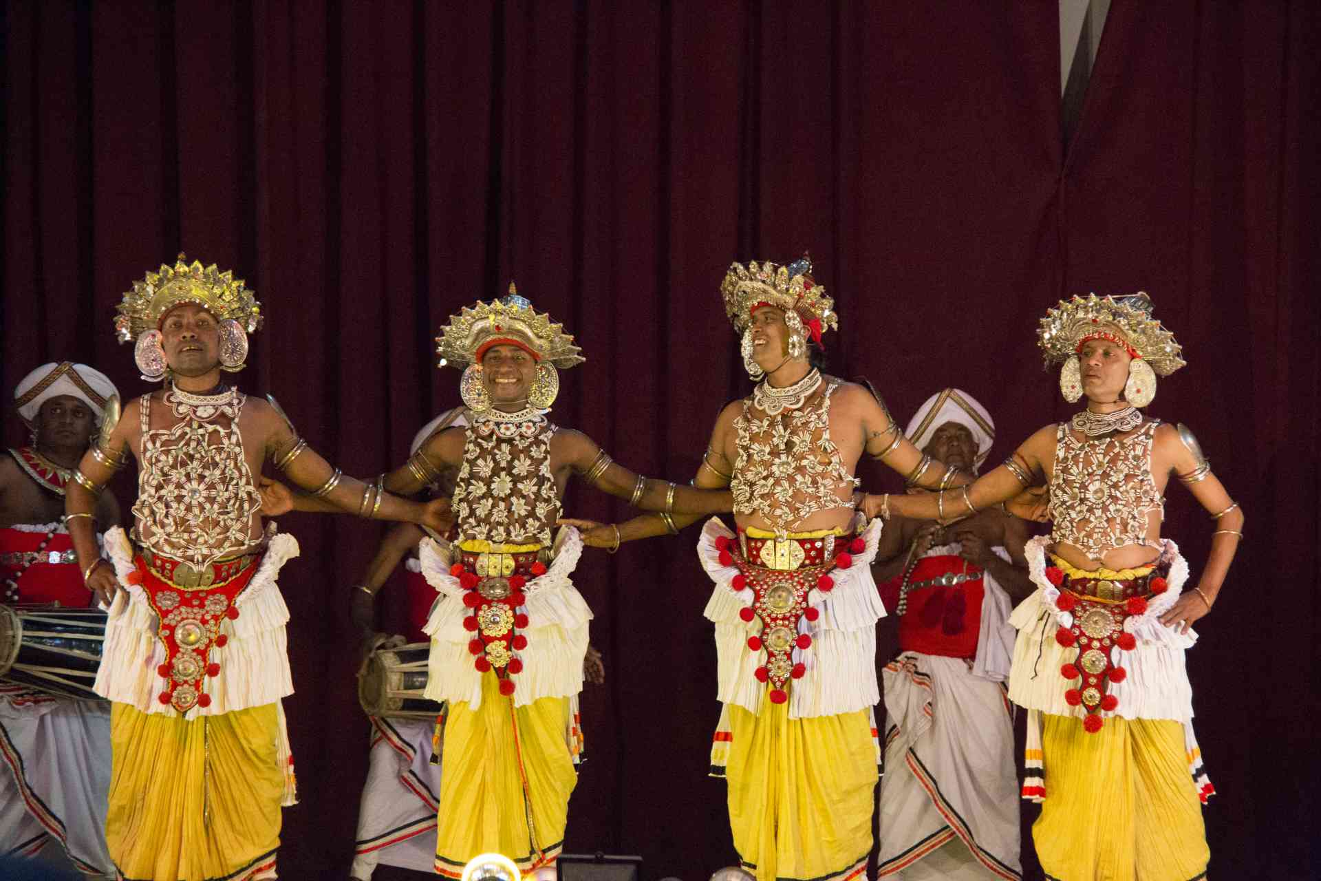 Sri Lankan Discovery | Bunnik Tours